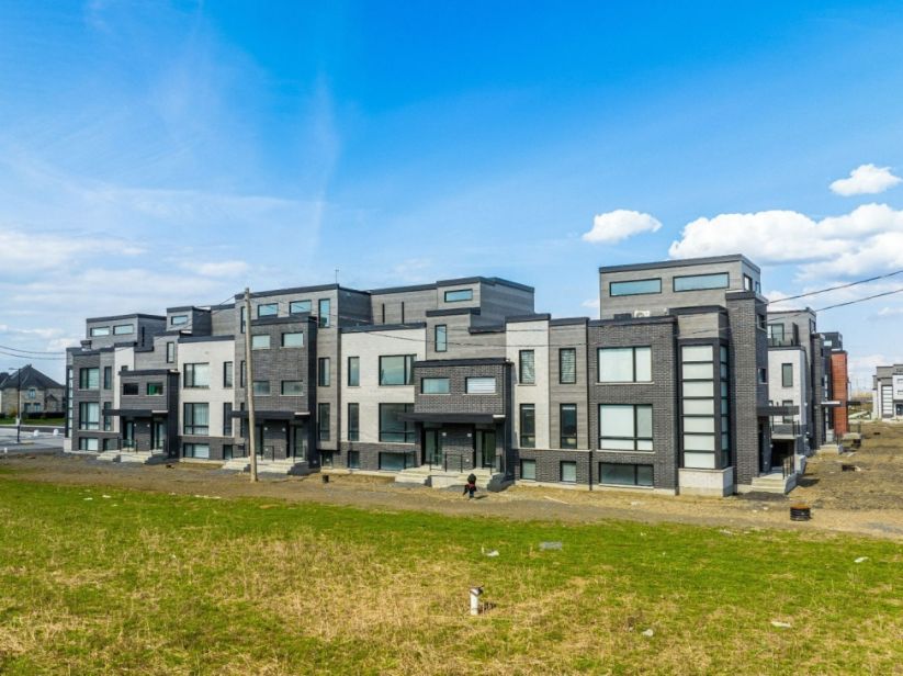 Les 12 plus BELLES maisons à vendre sur la Rive-Sud de Montréal ...