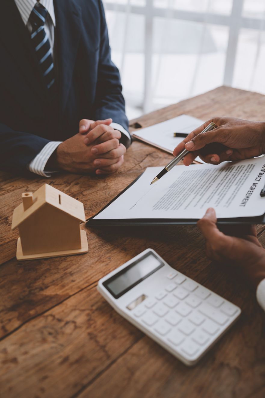 Contrat de courtage - Achat ou vente d'une maison au Québec